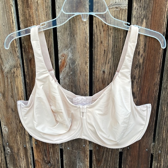 Wacoal | Intimates & Sleepwear | Wacoal Bra 4g Cream 40 G Underwire ...